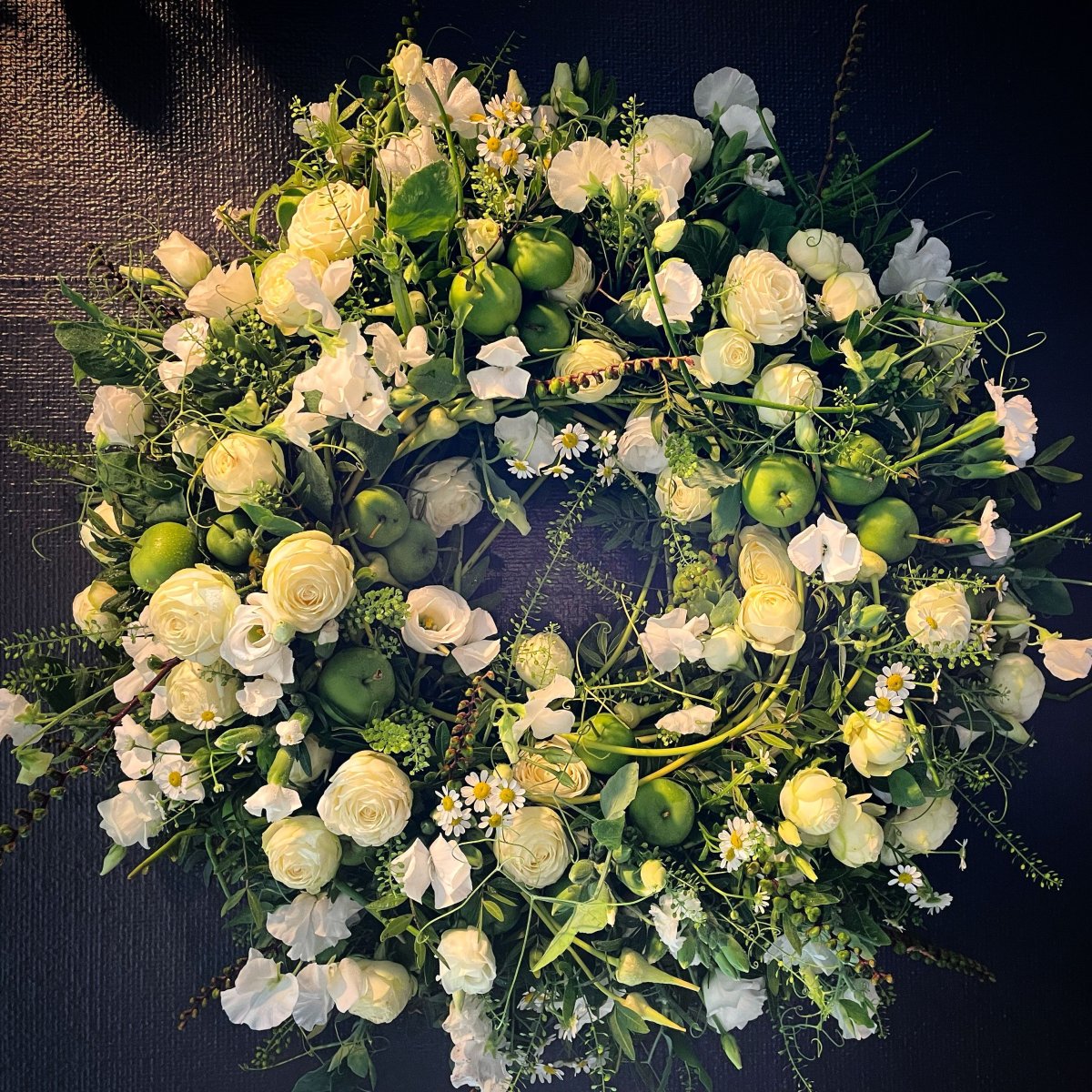 Hvid krans - Kranse - Blomster by Walgaard